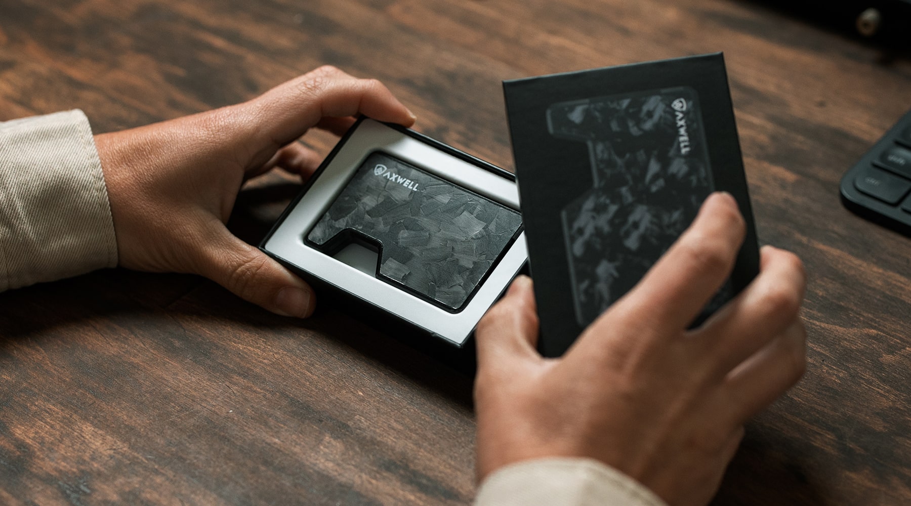 7 Reasons Why Men Love The Axwell Wallet